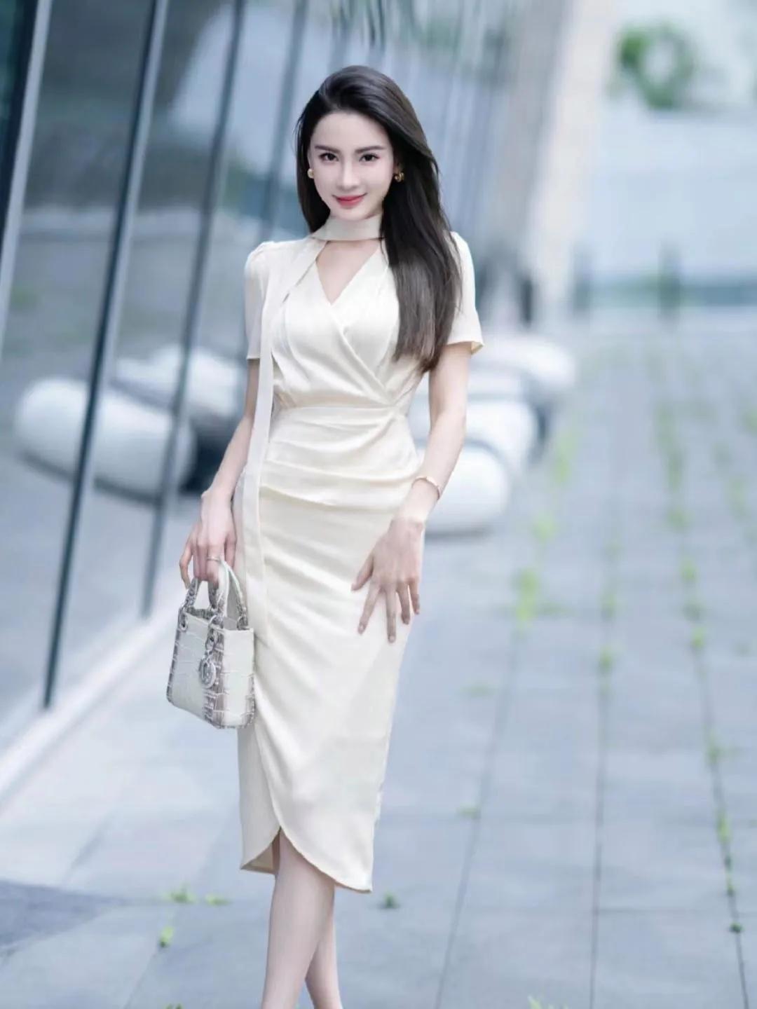 This streamer dress is so pretty - iMedia