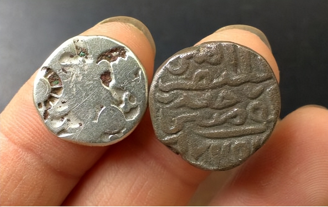 During the reign of the Mauryan Dynasty, what kind of currency system ...