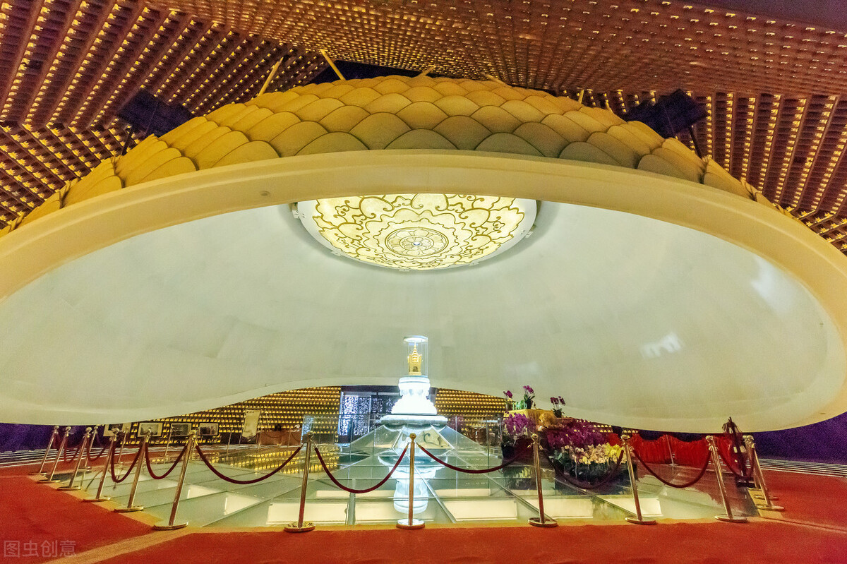 What is Ashoka Tower?What is the mystery of the underground palace of ...