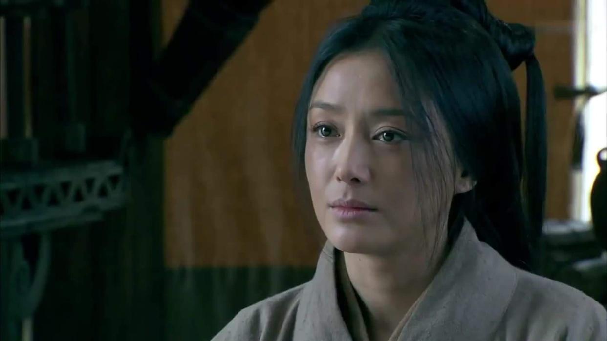 Low status of ancient women?Look at these strange women, all of them ...