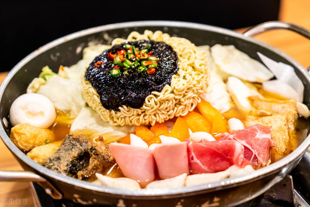 Is the Korean Army Hot Pot a hodgepodge of garbage?Why don't our people ...