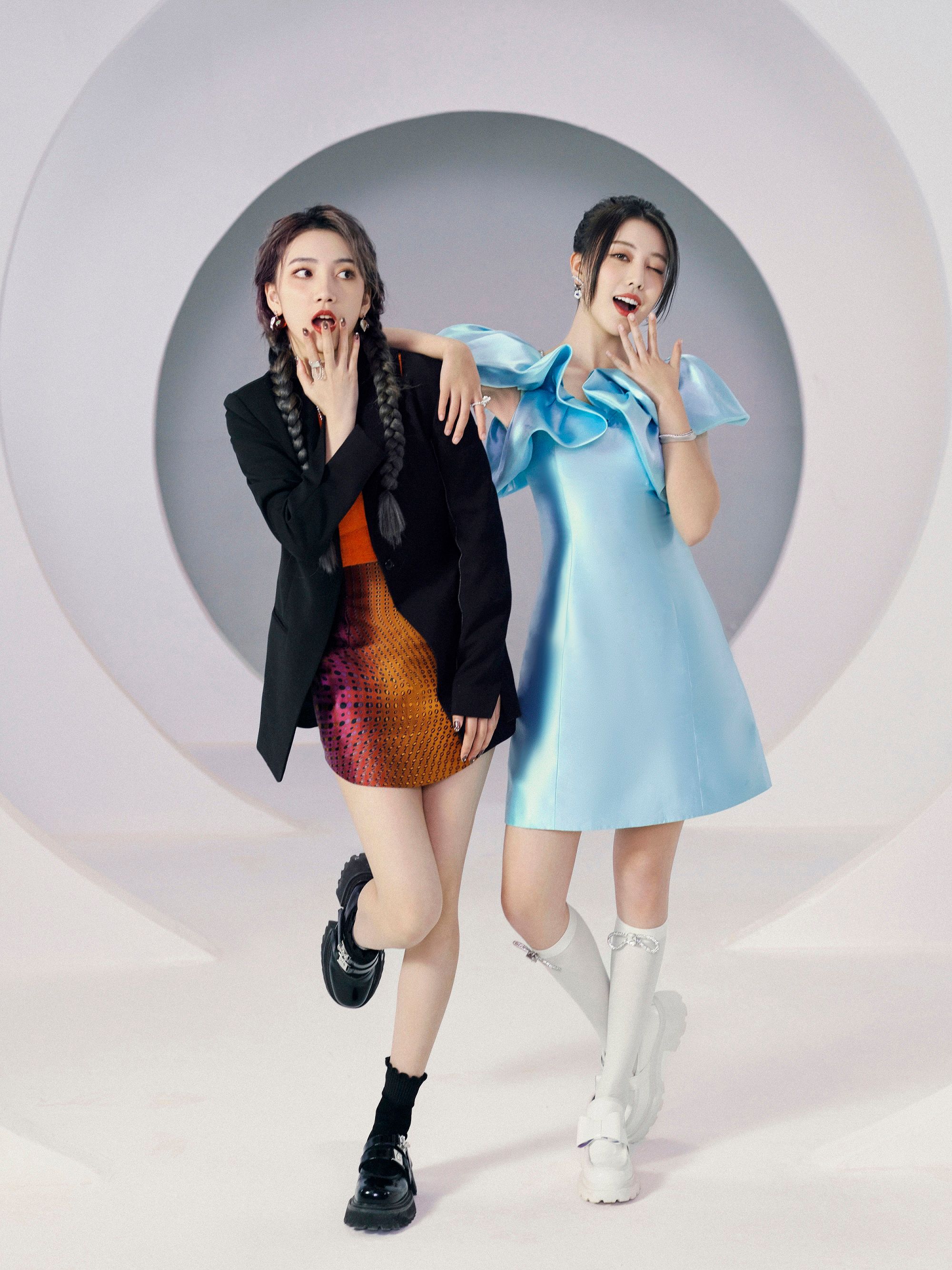 Liu Renyu & Su Ruiqi's new collaboration song "Dreamland Induction ...