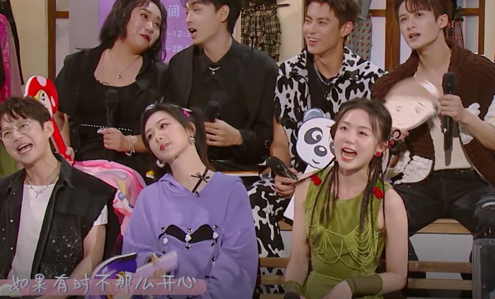 The dating scene of Xu Song and Feng Xi was exposed for the first time ...
