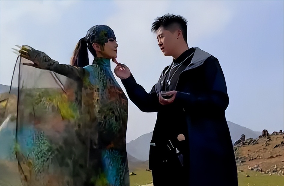 64-year-old Yang Liping was exposed to corruption in her private life ...