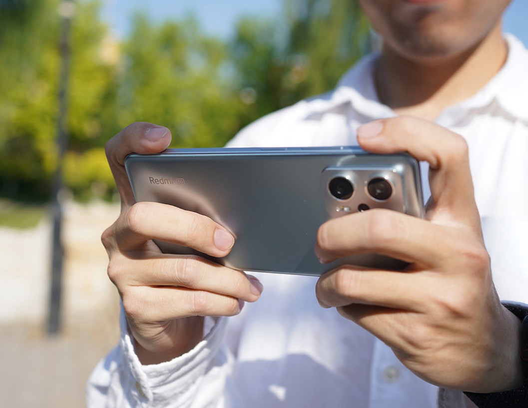 Around 2000, the four most cost-effective Android phones are currently ...