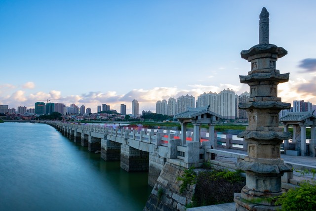 Qianzi Bridge with all kinds of wind - iNEWS