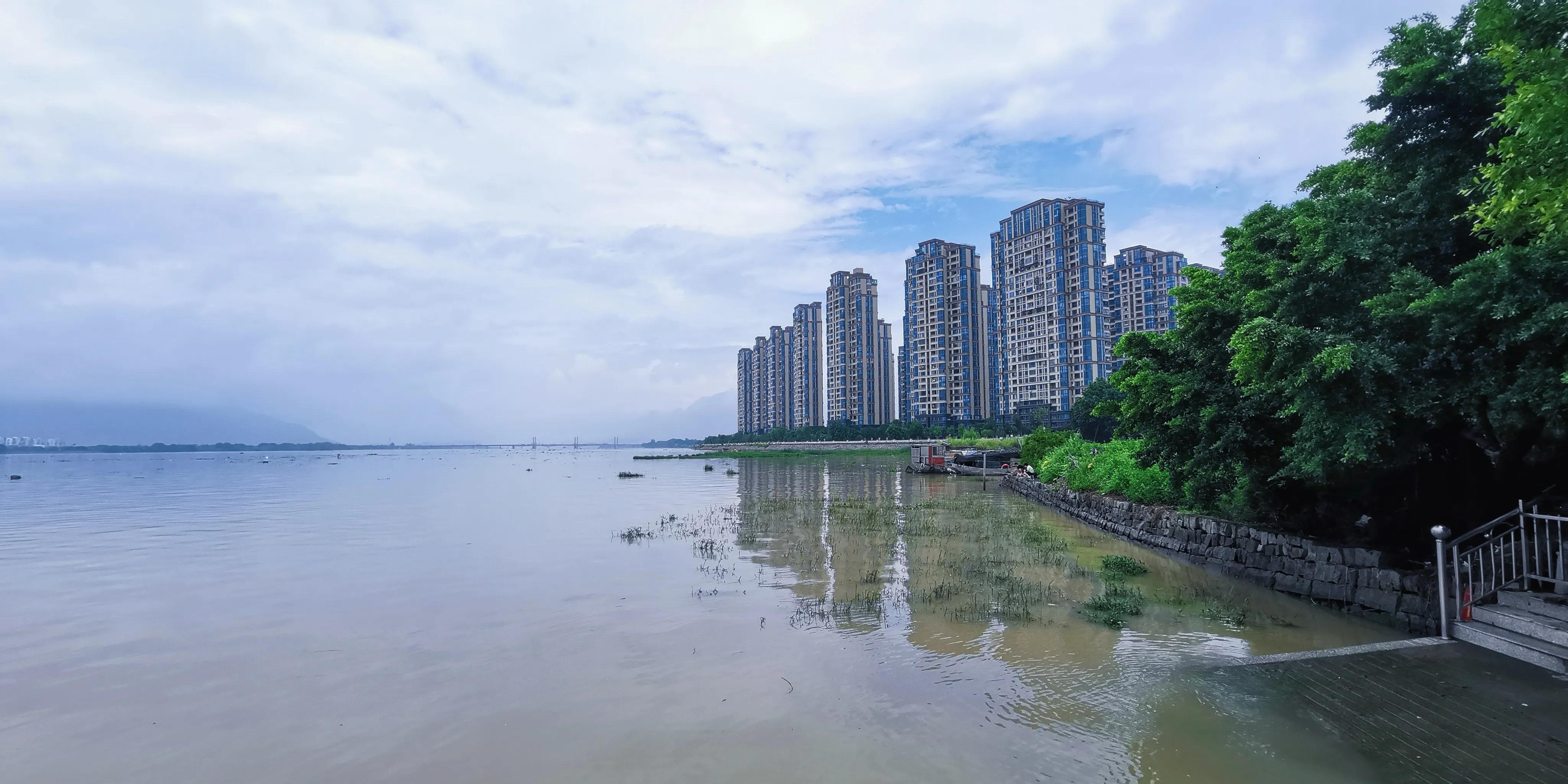 Scenery on the Wulong River - iNEWS