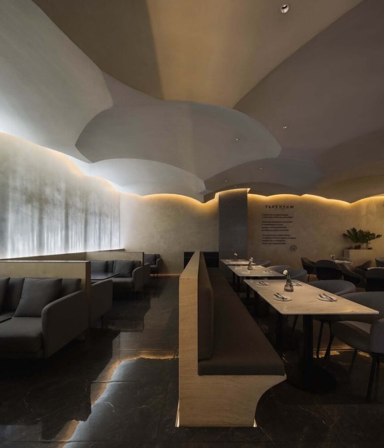 Cavernous Dunes Restaurant - iNEWS