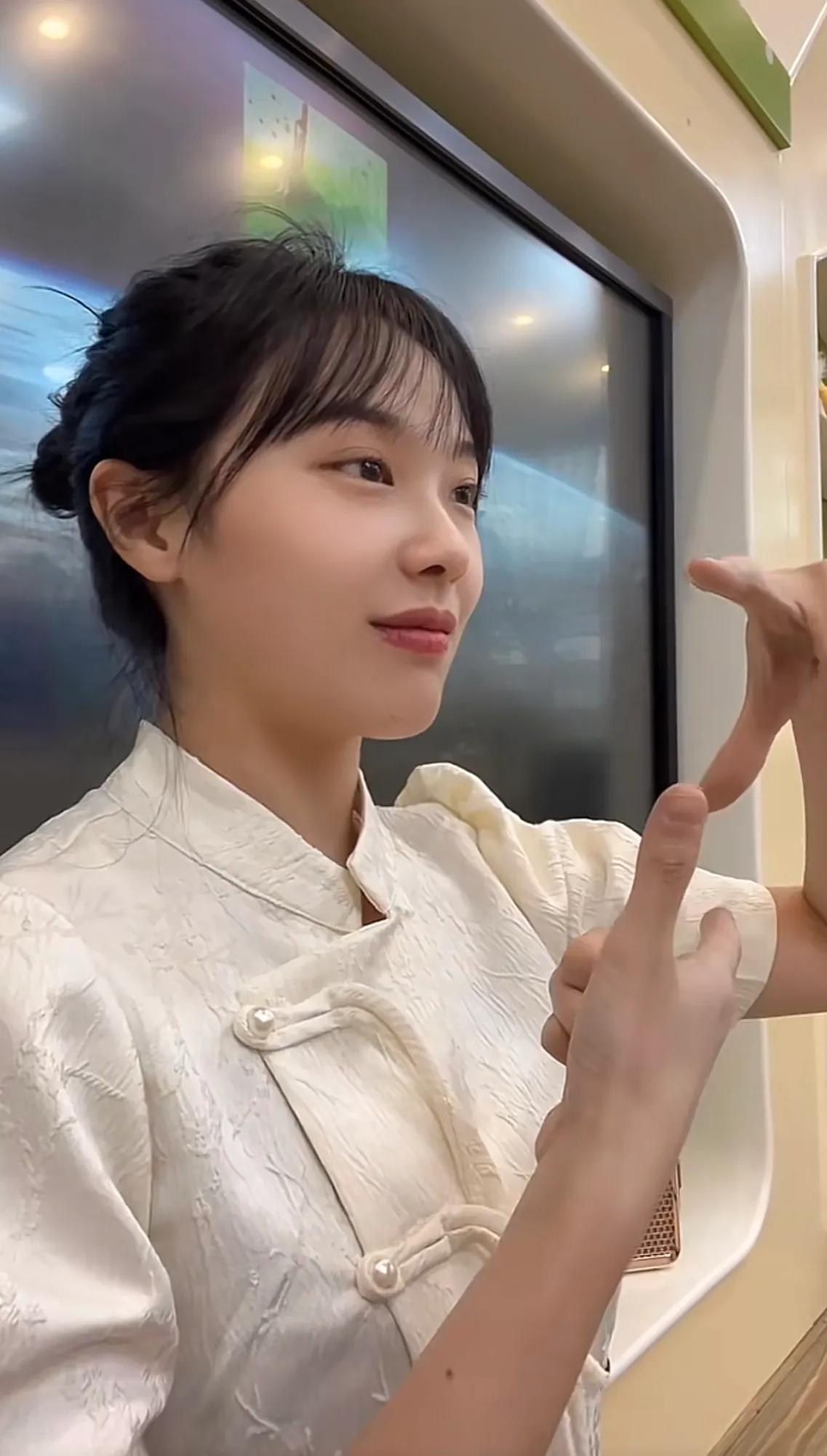Teacher Huang is causing controversy again! She was scolded for ...