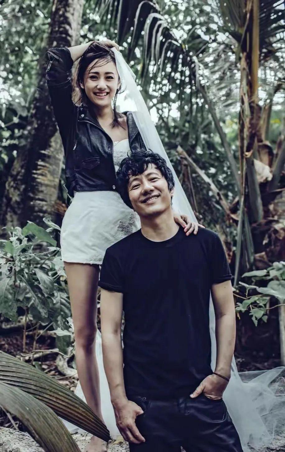 Small gossip in the circle - iNEWS