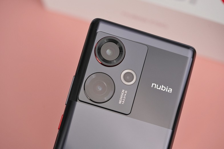 High-end mobile phones are also divided into "three, six, and nine ...