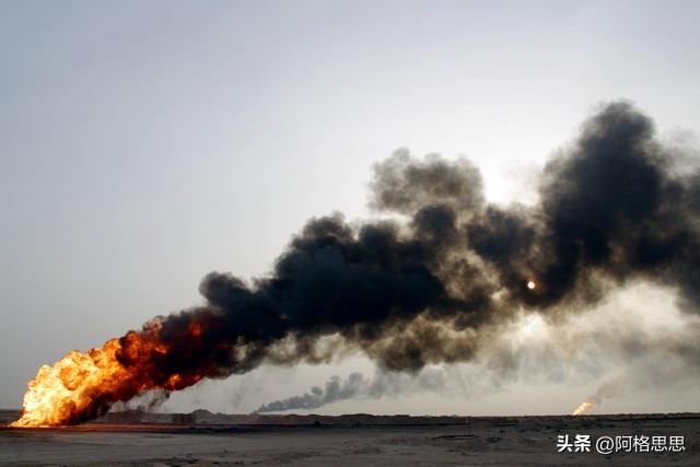 What does mercenary mean? The role played on the battlefield? What are ...