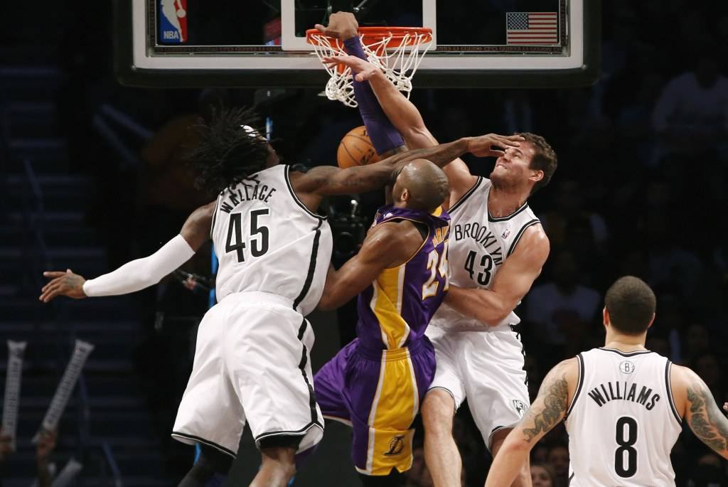 Kobe's five iconic dunks: the youngest slam dunk champion, Howard, and ...