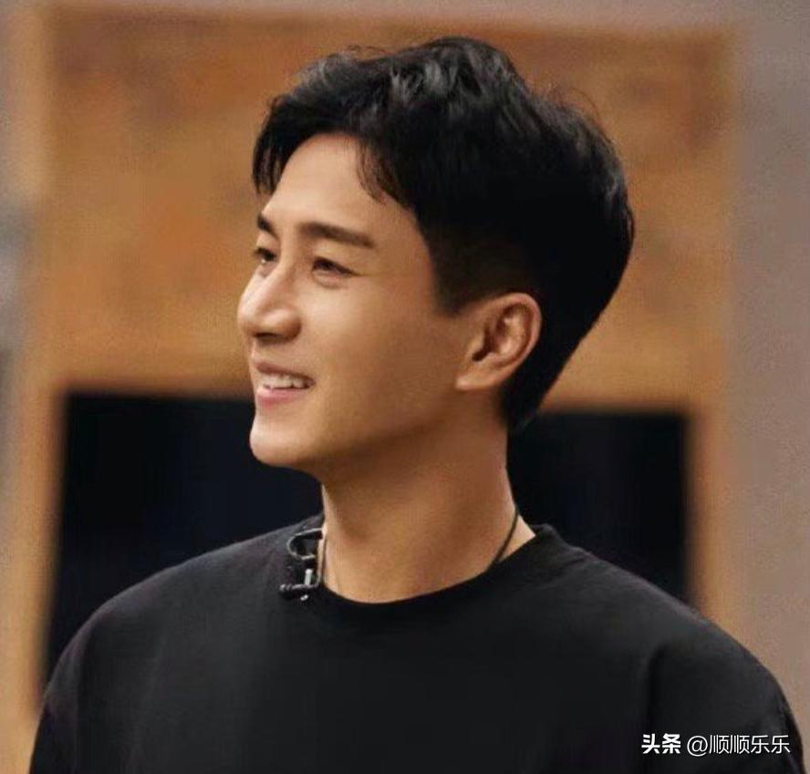 Social death scene!"Call Me by Fire" Hawick Lau's bath was half full of ...