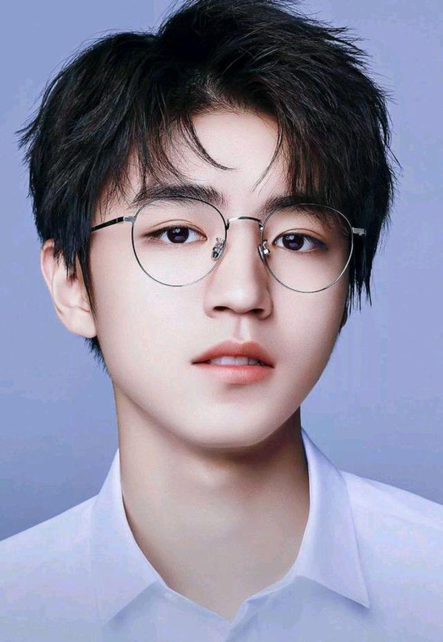 Wang Junkai's new movie will start on April 10th, and he will partner with the actor Zhang Yi ...