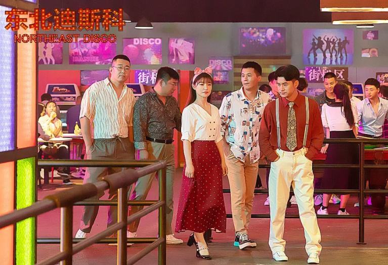 Wen Song and Song Xiaofeng were ridiculed for their vulgarity and lack of culture when they ...