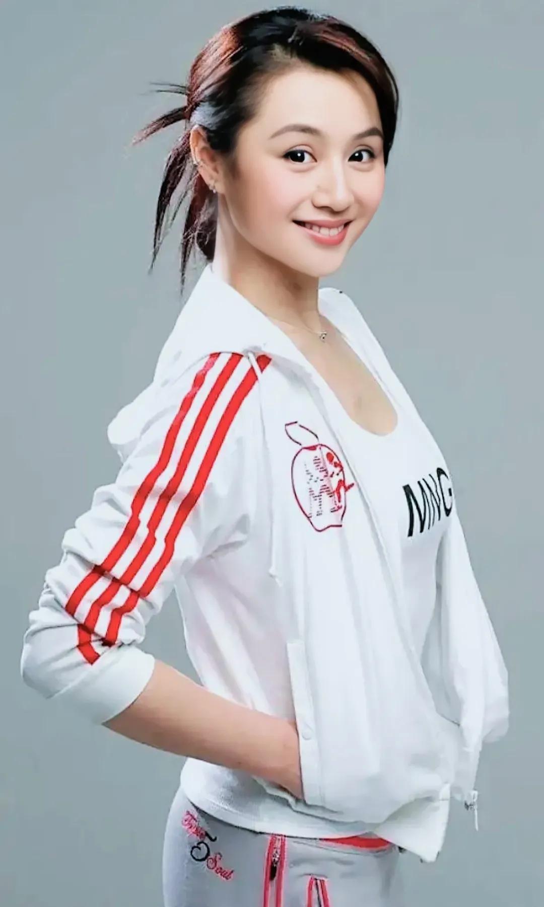 Charming Woman: Cao Ying - iNEWS