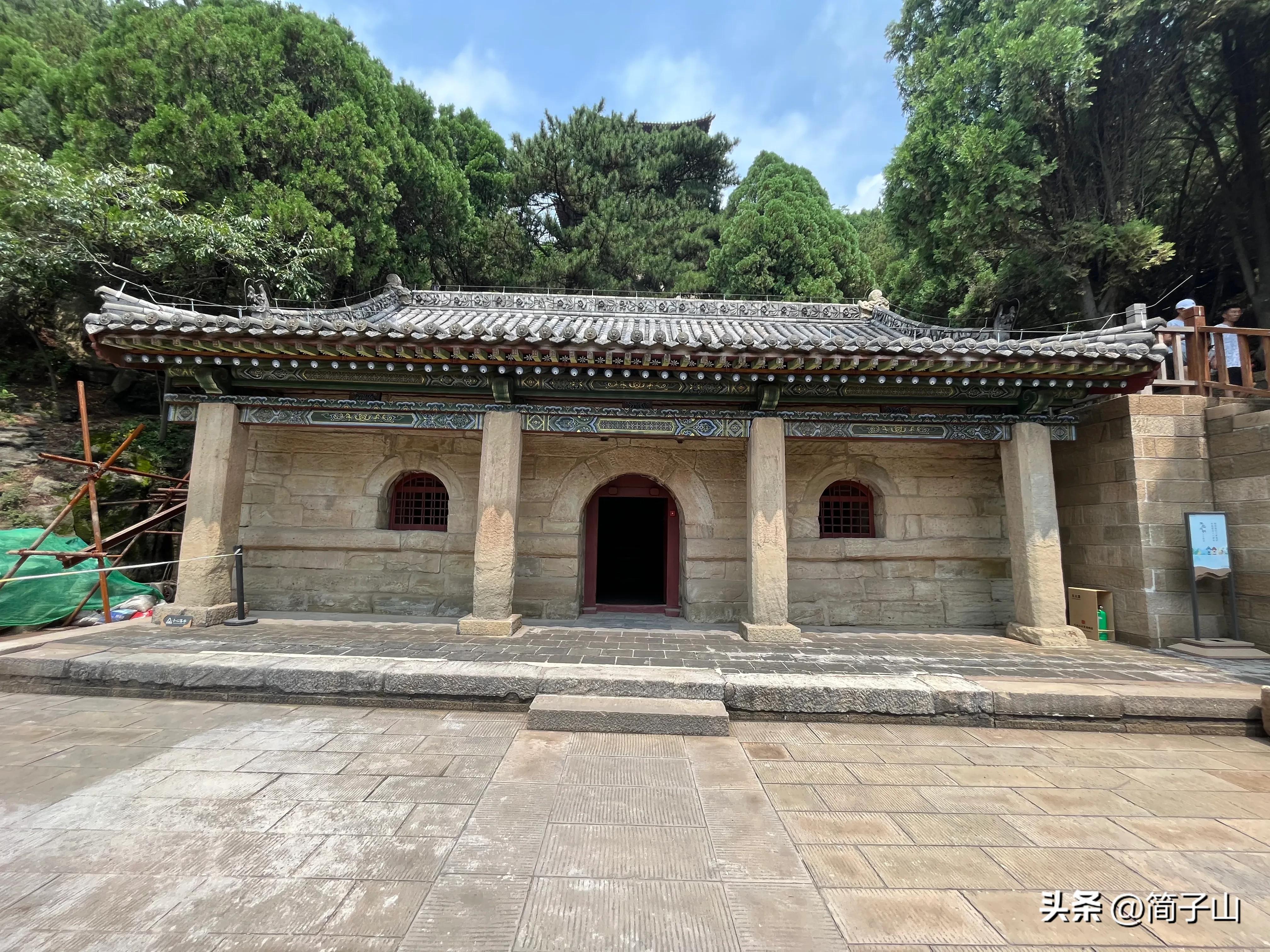 Shanxi Taiyuan Tianlong Mountain Summer Tour - iNEWS