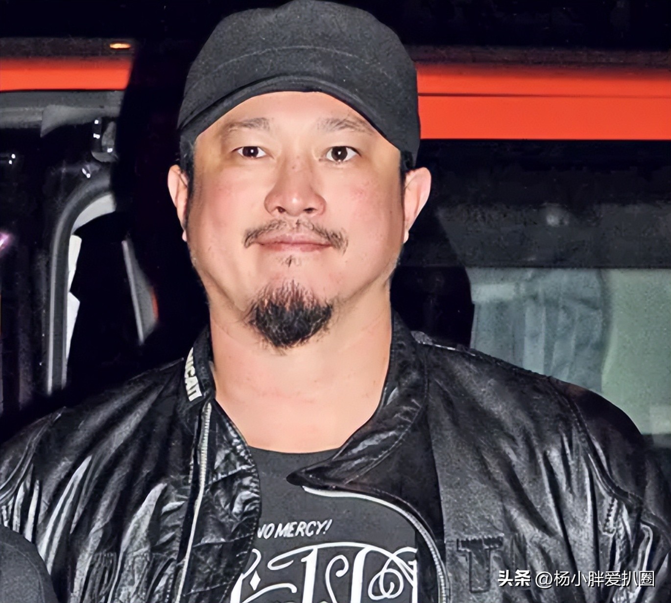 Gambling king daughter He Chaoyi reveals recent photos!Messy hair and ...