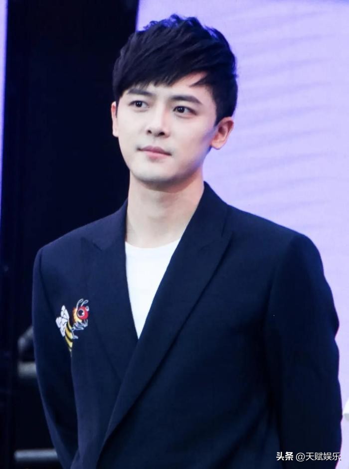 Male singer and actor Fu Xinbo in the entertainment industry - iMedia