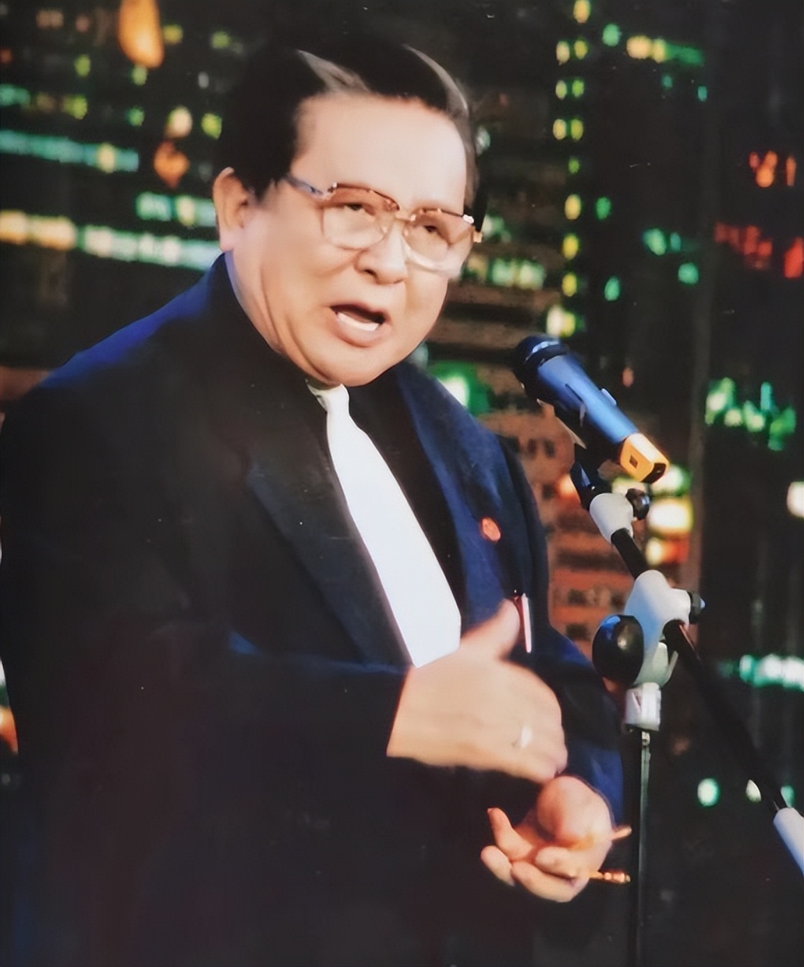 National first-class actor Huang Hong: What kind of life does he have ...