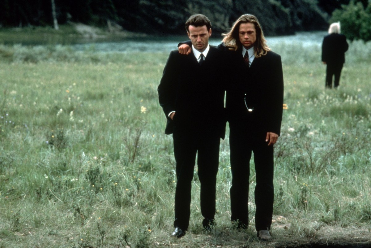 The Epic Narrative and Nonlinear Time Structure of the Movie "The ...