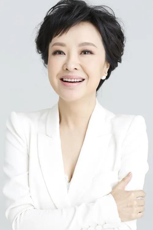 The intellectual and atmospheric Shanghai beauty host Ye Rong - iNEWS