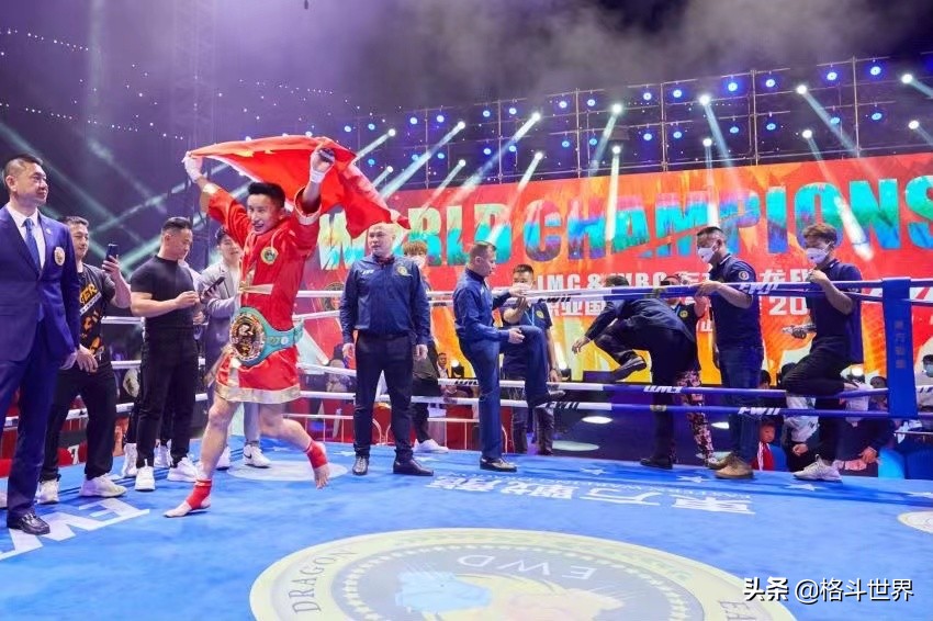 Chinese boxer Roger won the WBC Muay Thai International Gold Belt - iNEWS