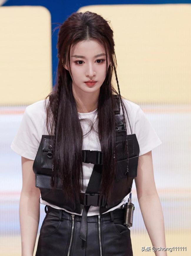 Wei Daxun appeared on variety shows and was frequently cueed but ...