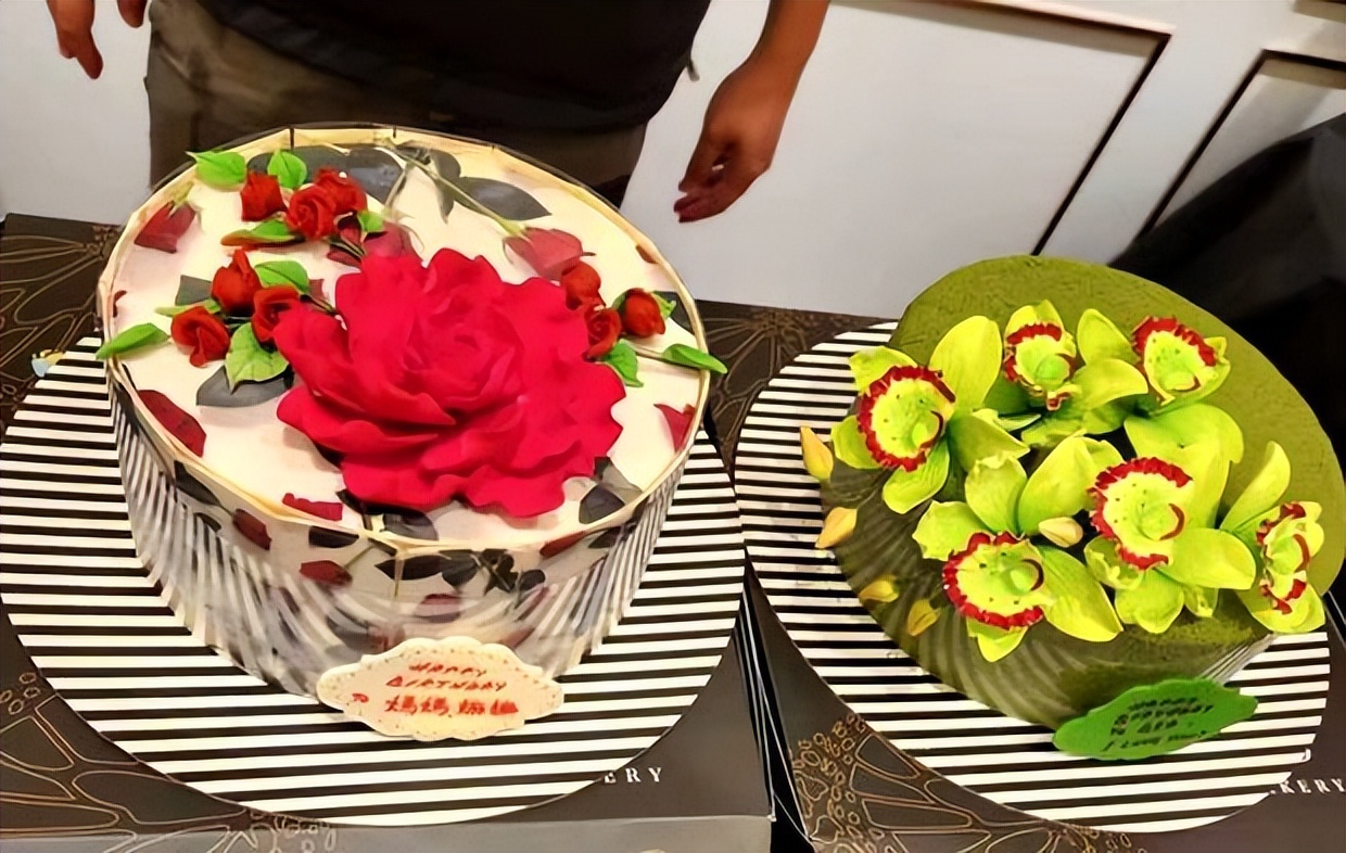 Xiang Taiguo Biting's birthday celebration scene is super warm and a ...