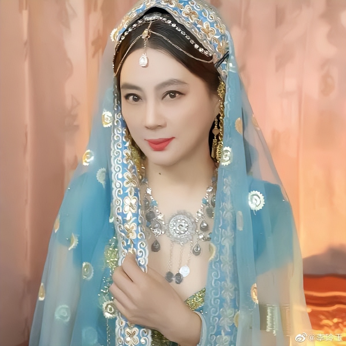 "Queen of Sweet Songs" Li Lingyu married her first love at the age of ...