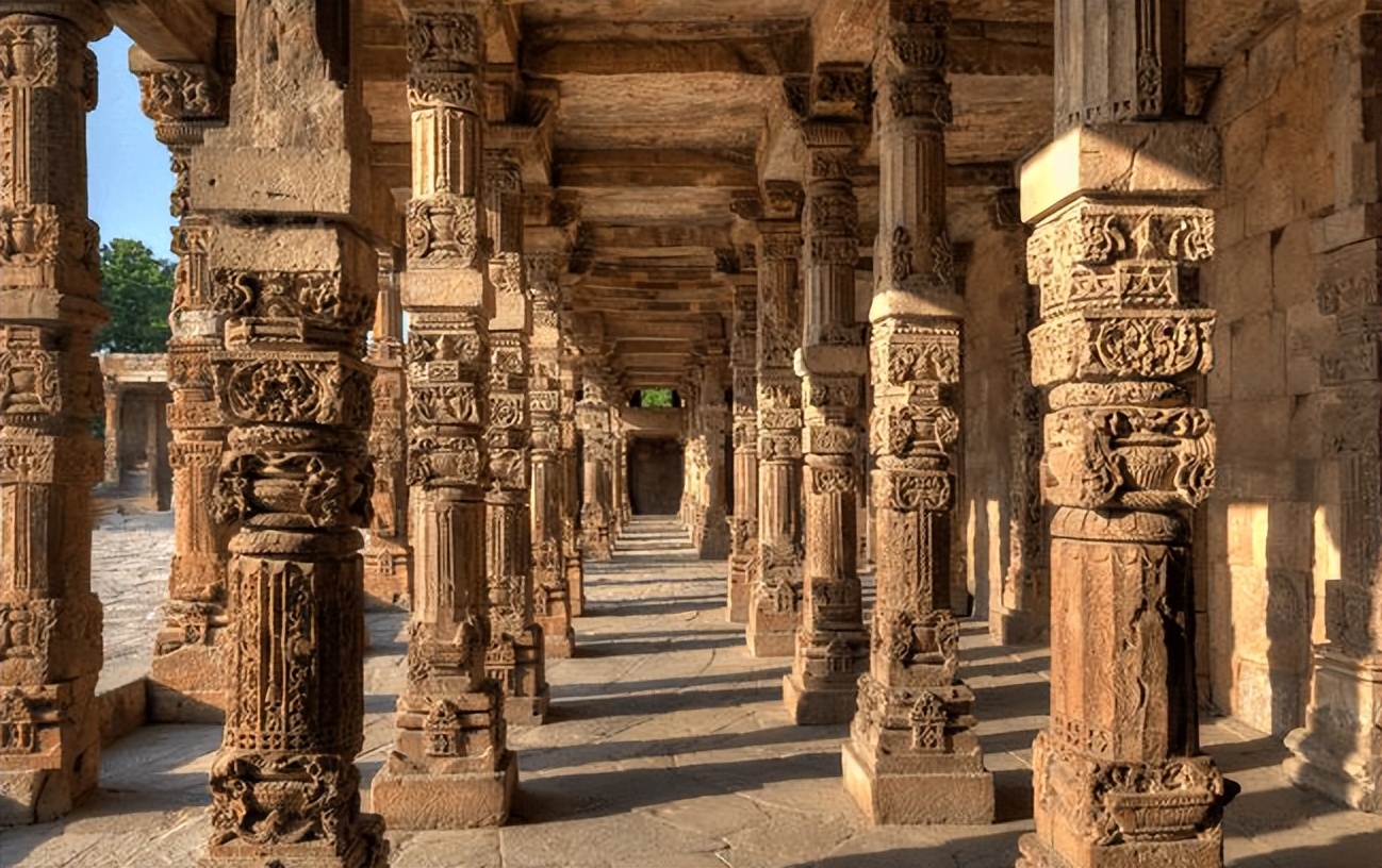 On the development of writing in ancient India and its influence on ...