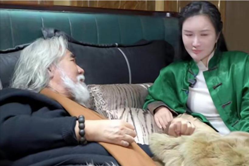Carry love to the end: the story of Zhang Jizhong and Du Xinglin's ...