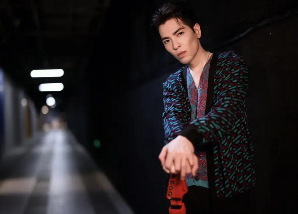 The theme song of "Shading the Sky" is on the line, and the almighty ...