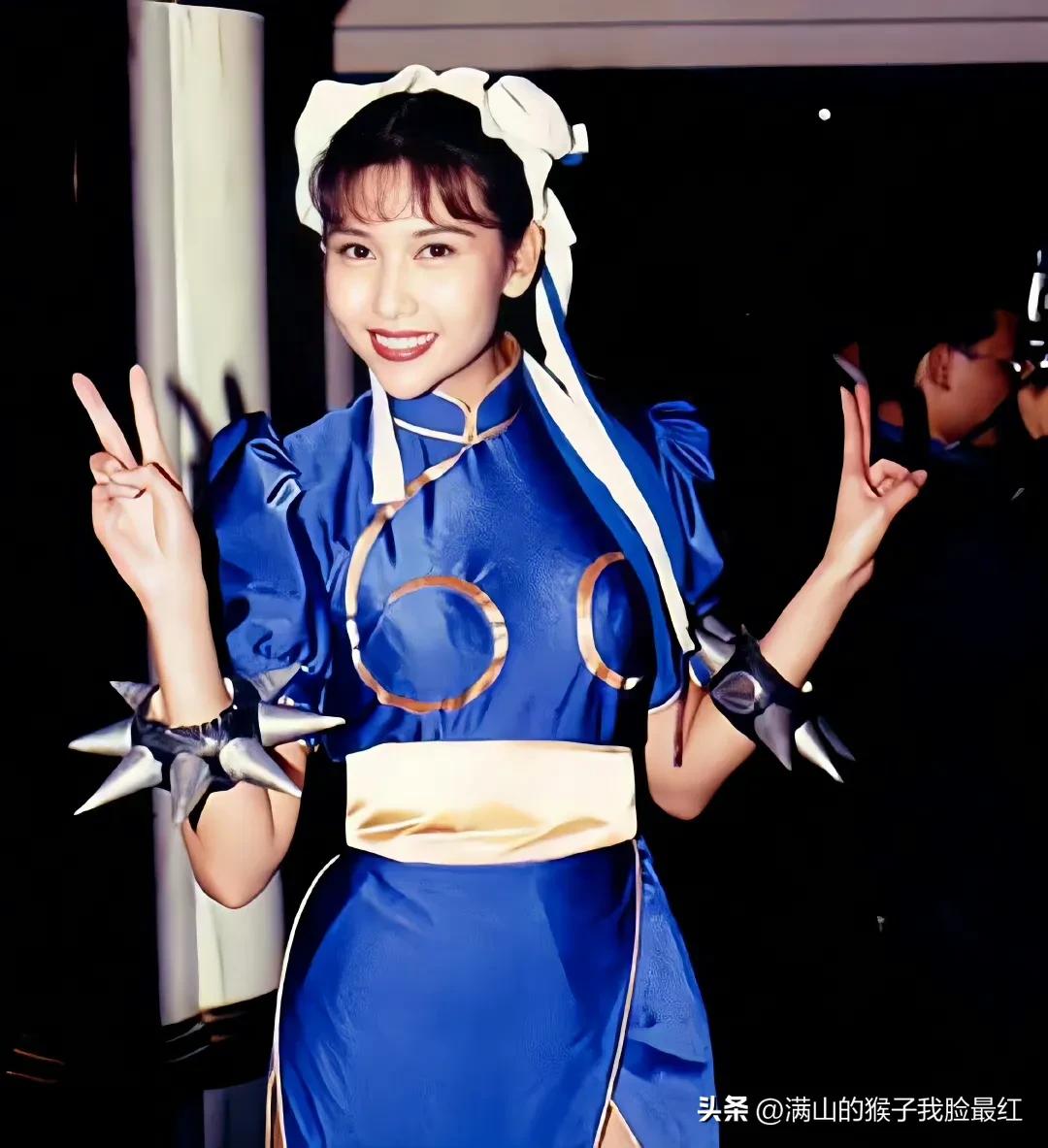 Qiu Shuzhen's early cosplay Chunli 4K restoration picture straight shot ...