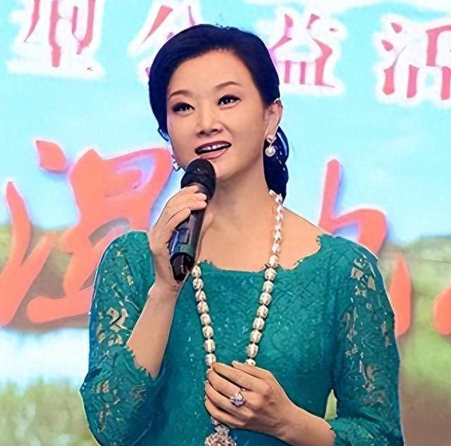 Zhao Benshan had anticipated the achievements of "Queen of Folk Songs ...