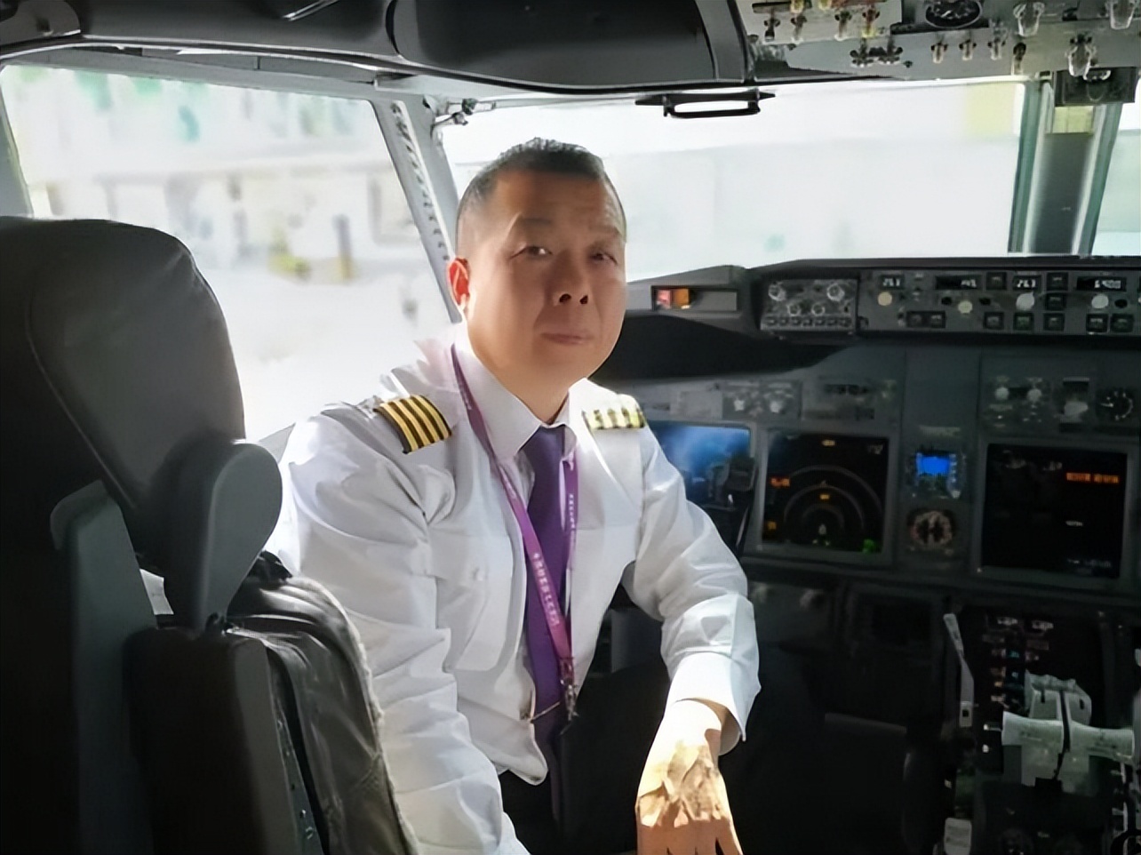 Vow to "work" for China? More than 400 pilots collectively quit China ...
