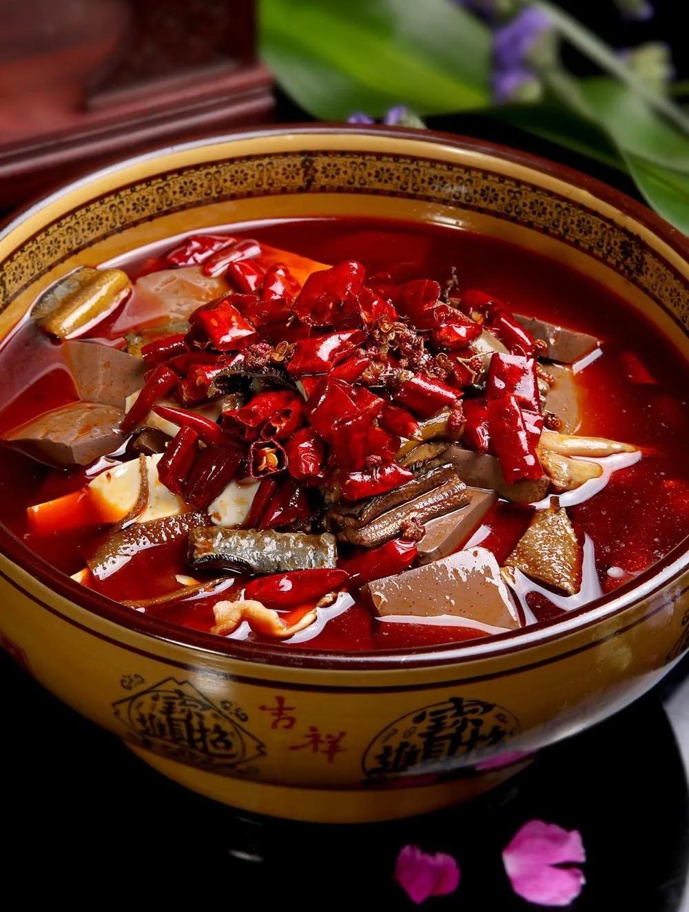Spicy and fragrant Jianghu specialty dish Maoxuewang, this way, it is ...