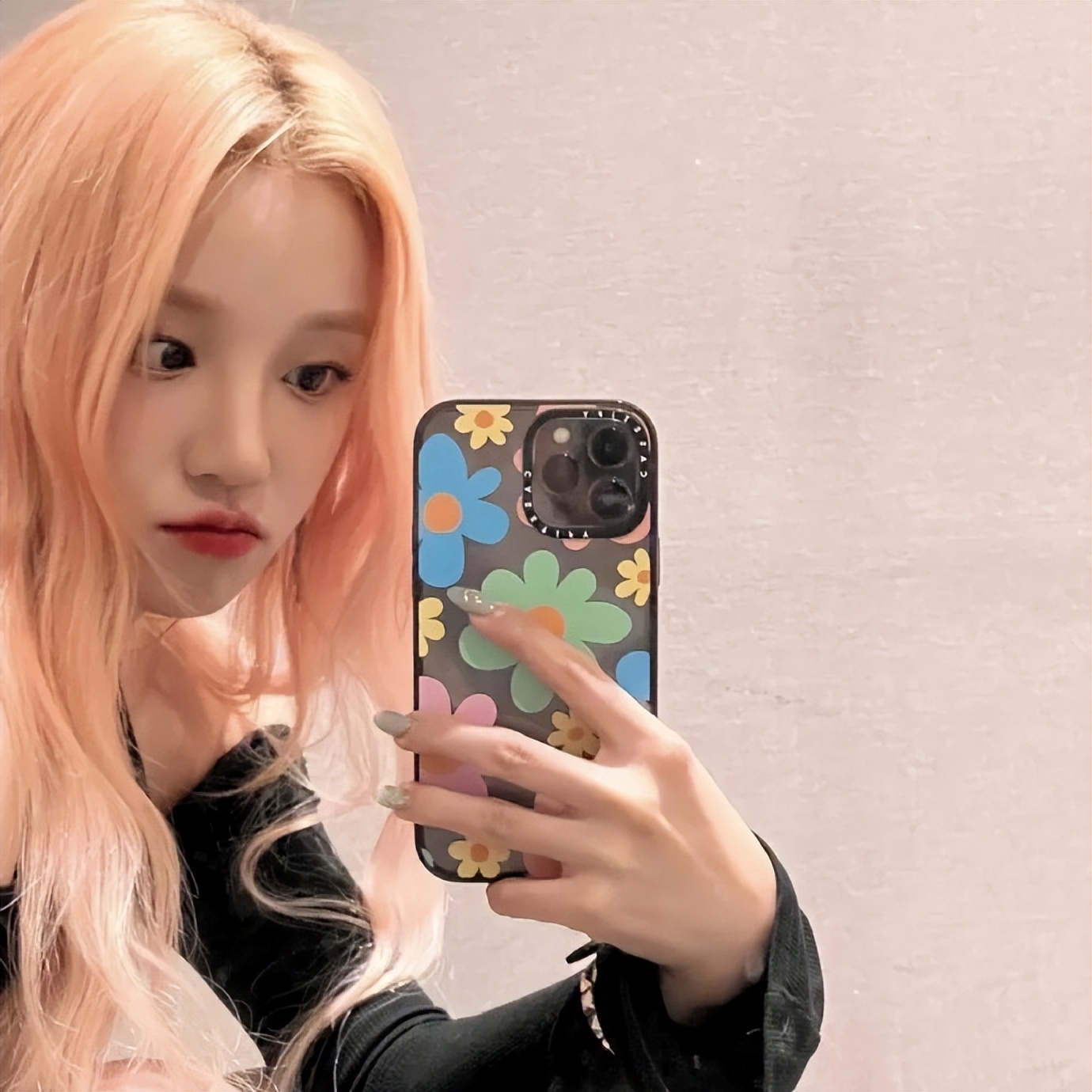 Song Yuqi's head portrait - iMedia