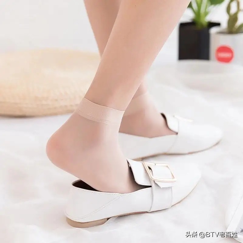 Why do many women like to wear flesh-colored stockings? - iMedia