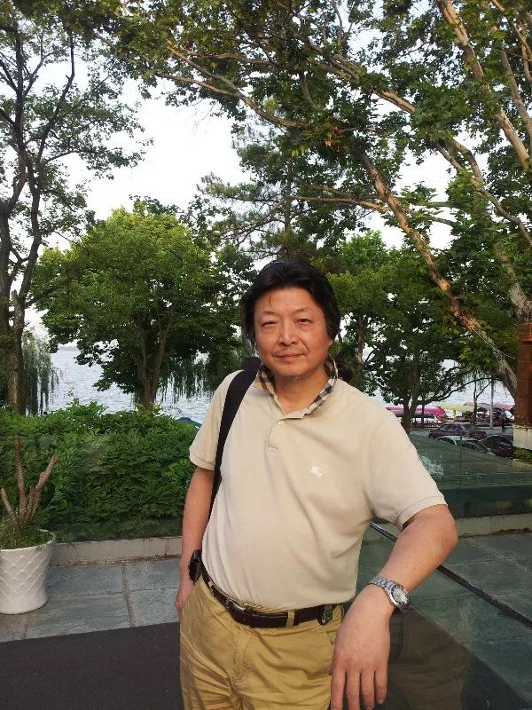 Listening to music: Folk musicians must maintain a Chinese face, Wang ...