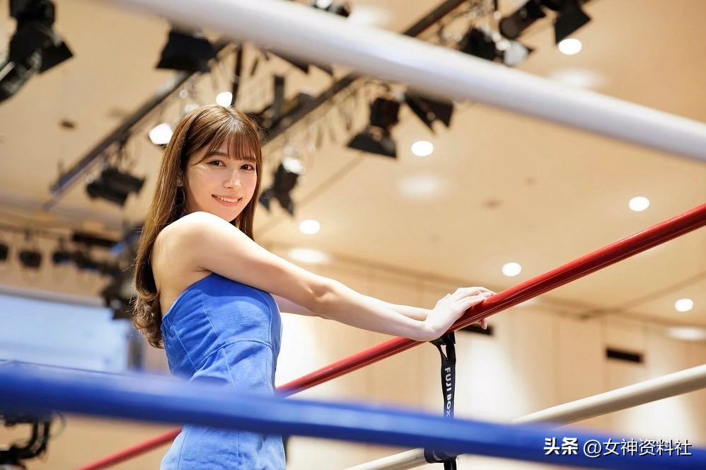 Xueping Li Zuo has a nine-headed body and a sexy figure, and was named ...