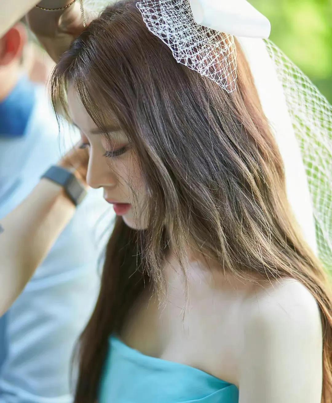 Park Ji-yeon and Huang Jae-kyun's wedding photos are released, IU will ...
