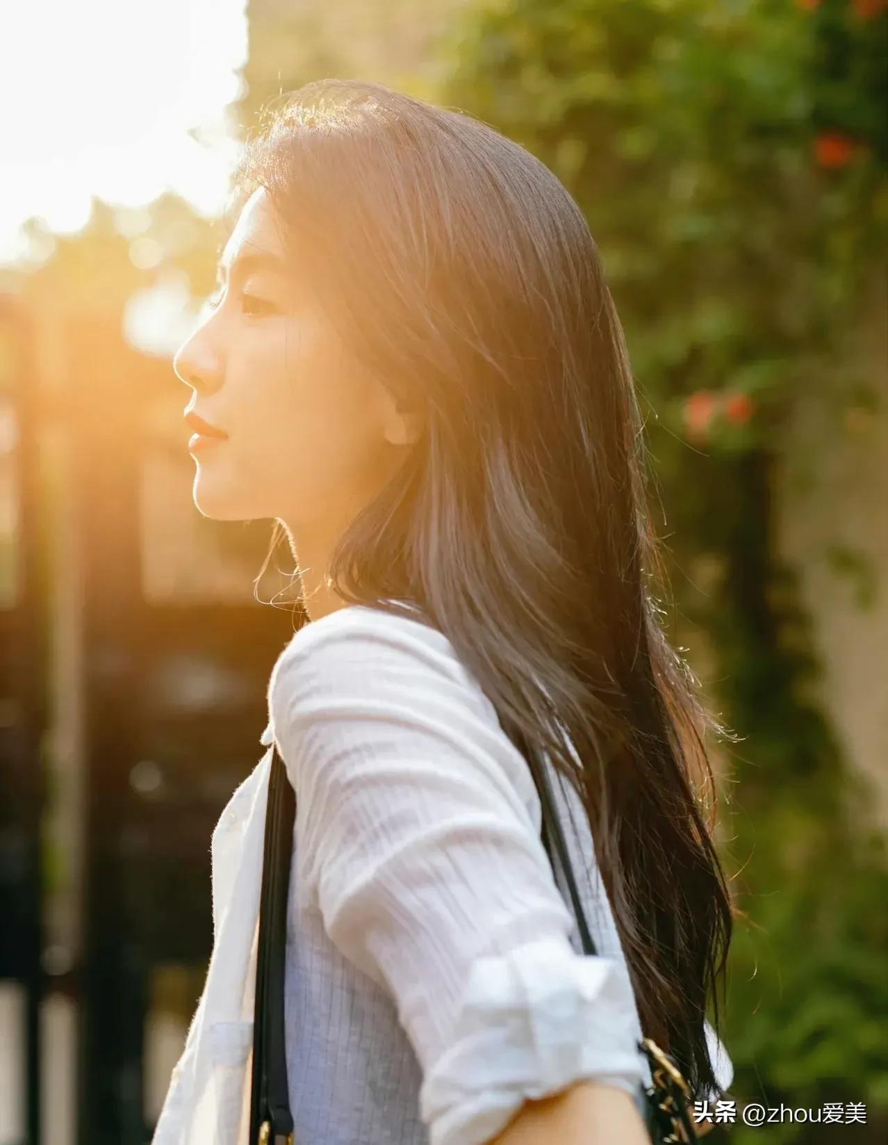 Miss Universe Xu Lingyue is the business card of Yunnan beauty - iNEWS