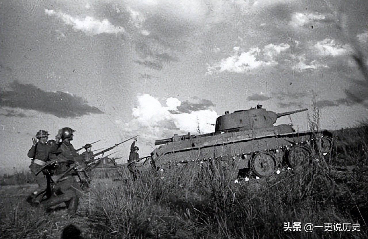 In the Battle of Nomenkan, why did the armored units that the Soviet ...
