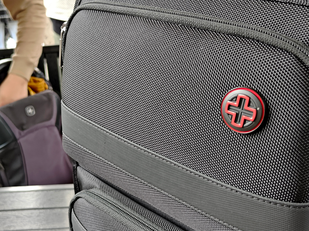 Sleek and stylish, the Cross Medal Weight Loss Master Smart Backpack ...