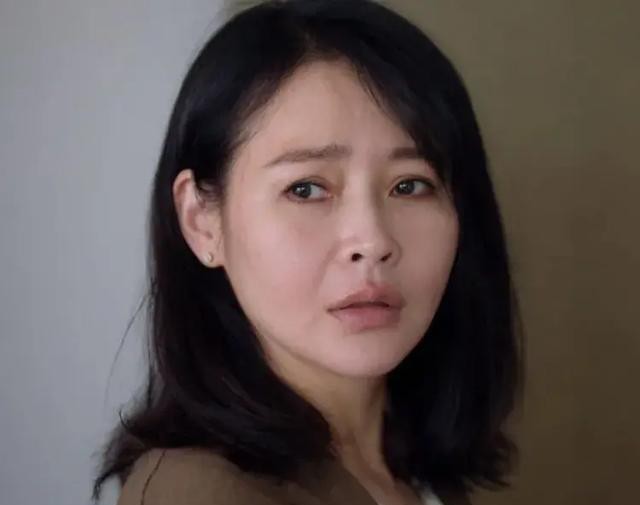 36-year-old Wang Zhener, 42-year-old Yu Mingjia, 45-year-old Qin Lan, natural face is still ...