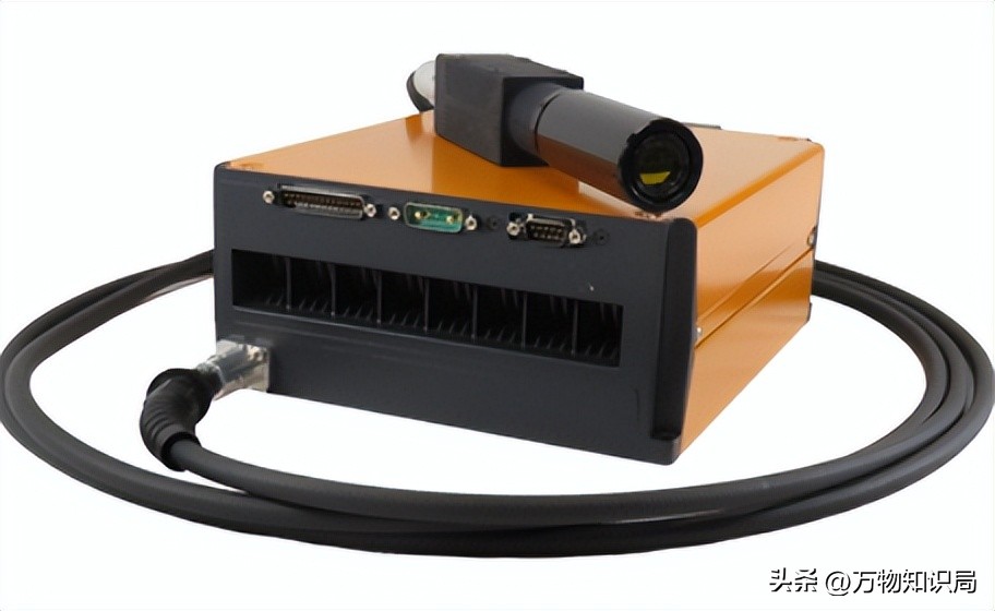 A jet device with self-excited vibration pulses, forming a pulse jet ...