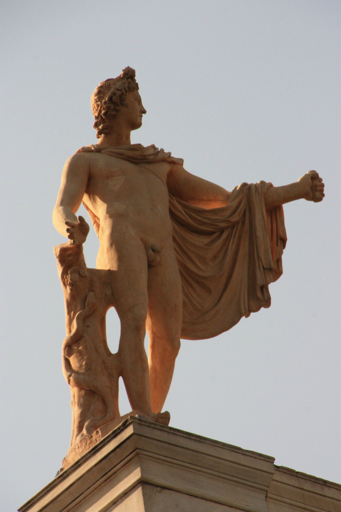 Migration and Dancing Together The collision of the flowing crowd and ...