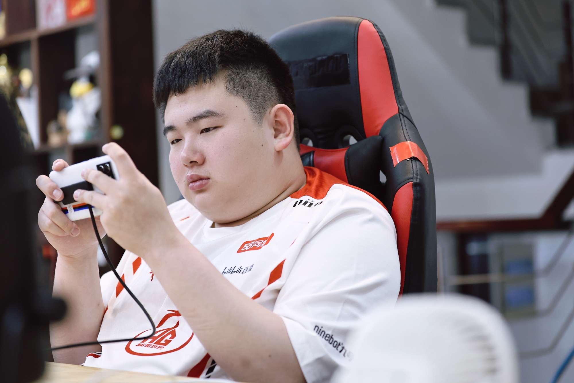 AG super play will be dangerous!The first match was zero sealed by TTG, the hero could be chosen ...